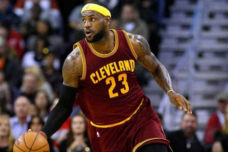 لیگ بسکتبال NBA در پی استفاده از گجت های پوشیدنی است - زومیت
