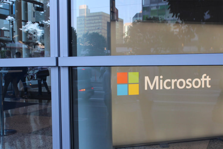 مایکروسافت سرویس Flow را با کارکردی شبیه به IFTTT معرفی کرد - زومیت