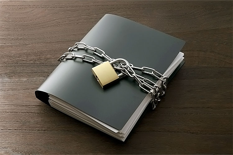 چگونه یک فایل یا پوشه‌ قفل‌ شده را در ویندوز 10 حذف کنیم زومیت