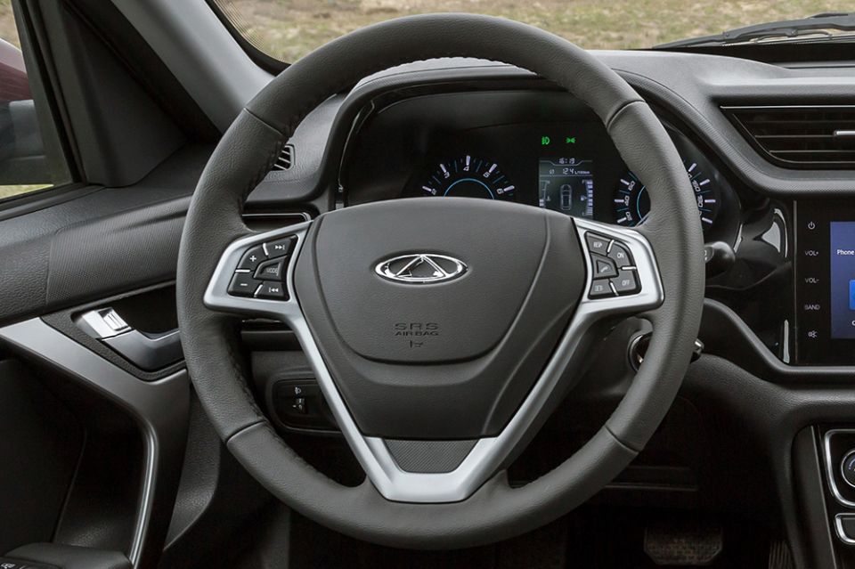 ام وی ام X33 ؛ قیمت، مشخصات و همه آن‌چه که باید بدانید