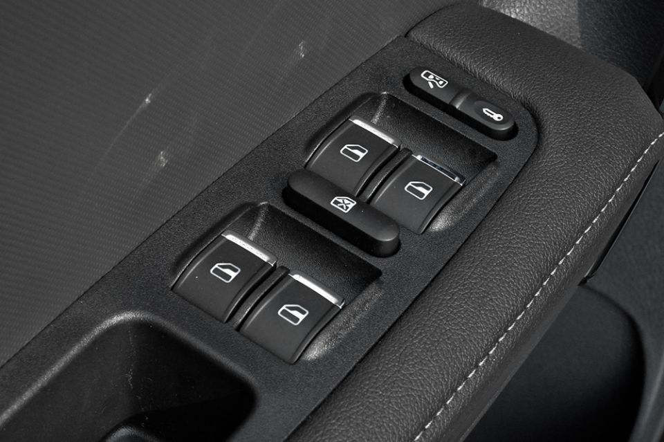 ام وی ام X33 ؛ قیمت، مشخصات و همه آن‌چه که باید بدانید