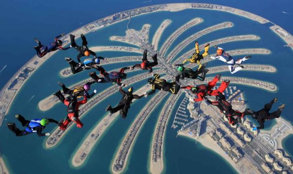 مهندسی بی‌نهایت: جزیره نخل دبی؛ بزرگ‌ترین جزیره مصنوعی جهان - زومیت