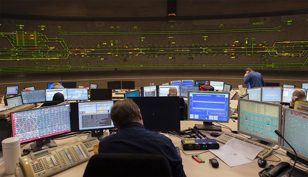 تونل مانش یا تونل شانل بلندترین تونل زیر آبی جهان ، خط اتصال بریتانیا و ...