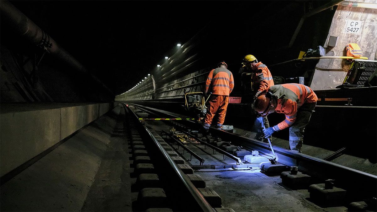 تونل مانش یا تونل شانل بلندترین تونل زیر آبی جهان ، خط اتصال بریتانیا و ...