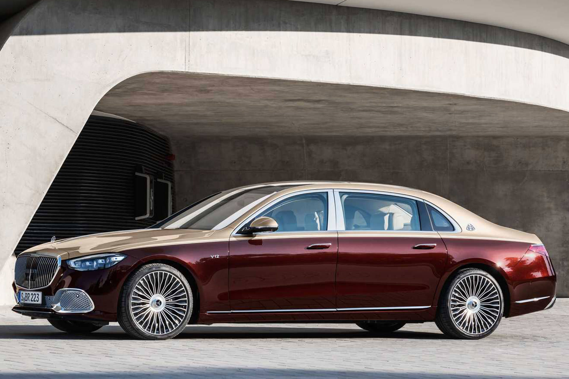 مرسدس میباخ S680 کلاس S مجهز به پیشرانه V12 معرفی شد - زومیت