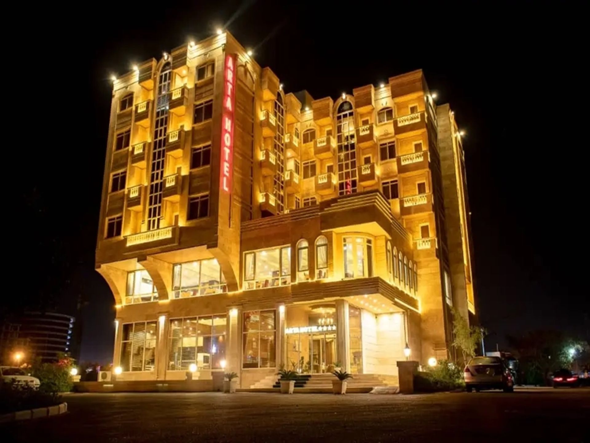 معرفی هتل های ساحلی قشم - زومیت