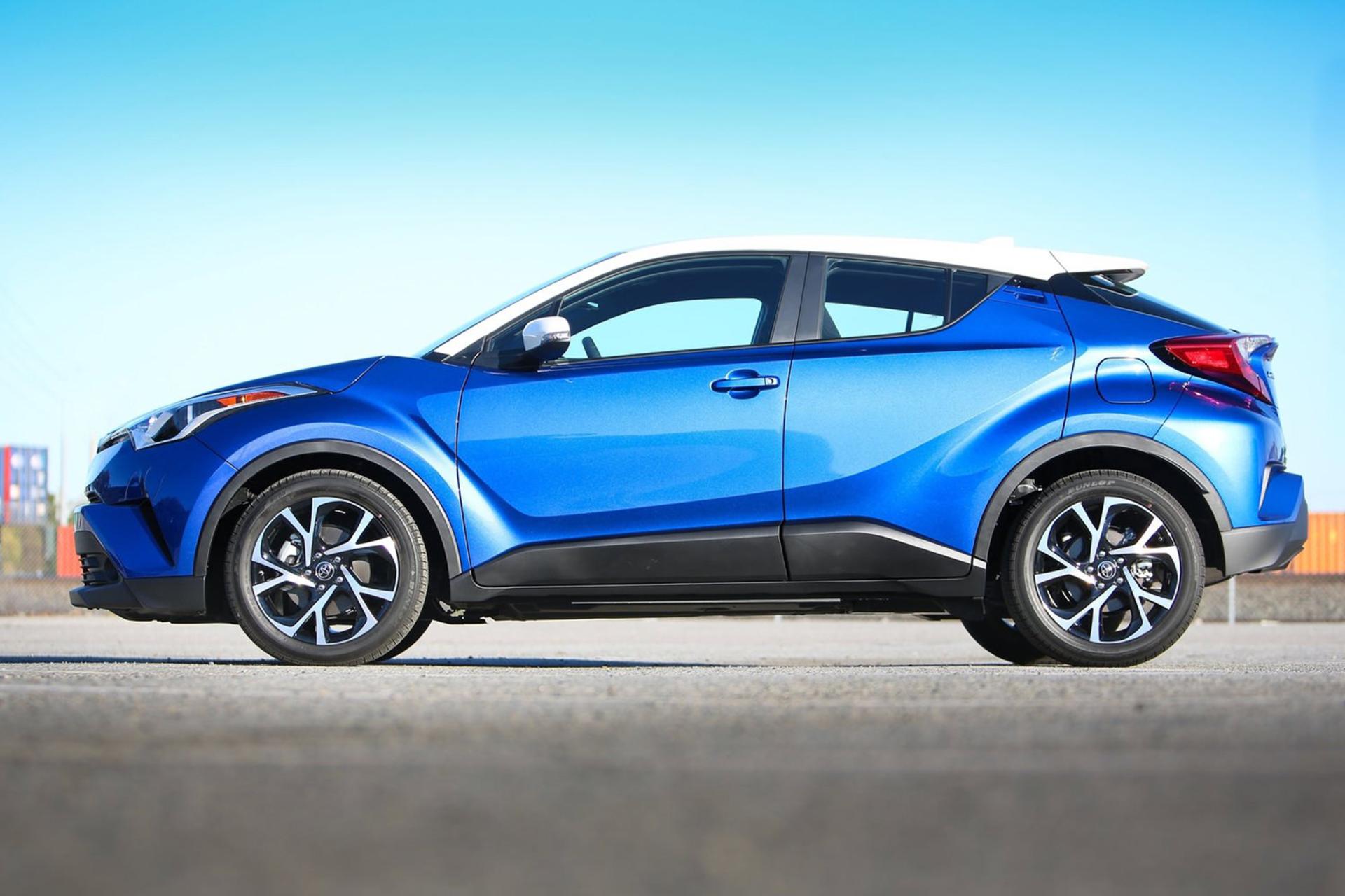 مشخصات تویوتا CHR ایکن مدل 2018 + مقایسه با سایر خودروها