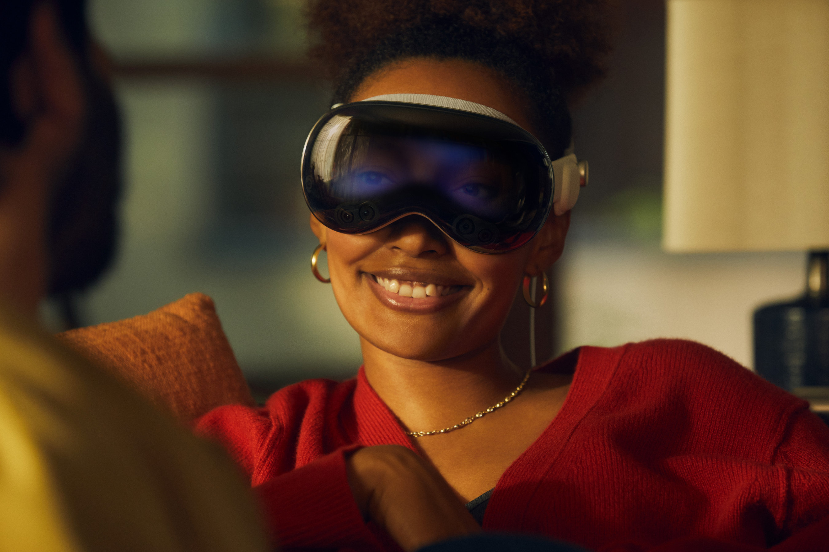 اپل برای رونمایی مدل ارزان ویژن پرو آماده می‌شود - زومیت