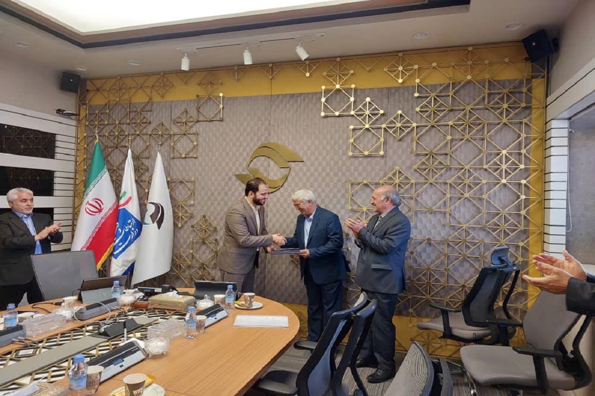 فناپ‌تلکام موفق به اخذ پروانه یکپارچه شبکه و خدمات ارتباطی شد - زومیت