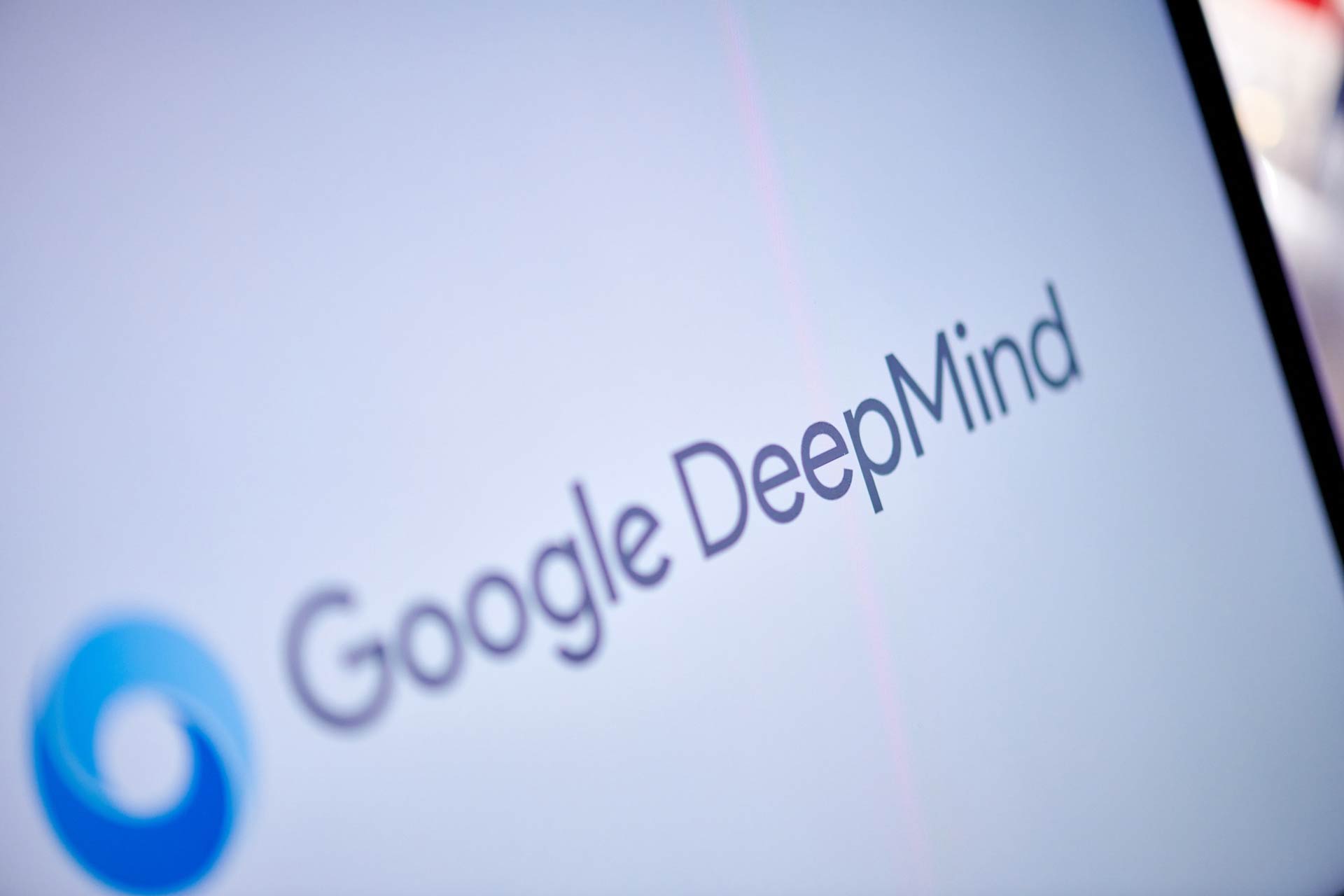 دانشمندان تیم هوش مصنوعی گوگل کودتا می‌کنند؟ - زومیت