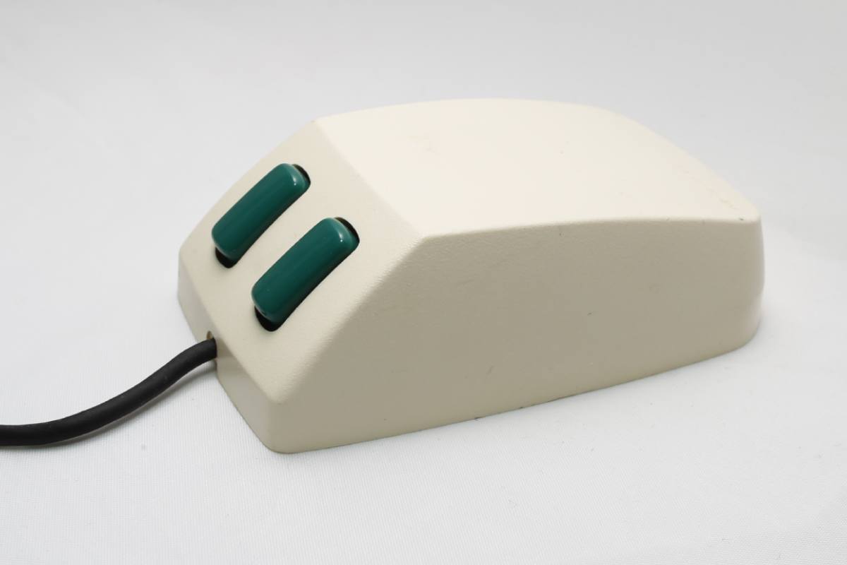 هیولای چشم‌سبز: نگاهی به اولین ماوس مایکروسافت که ۴۰ سال پیش عرضه شد ...