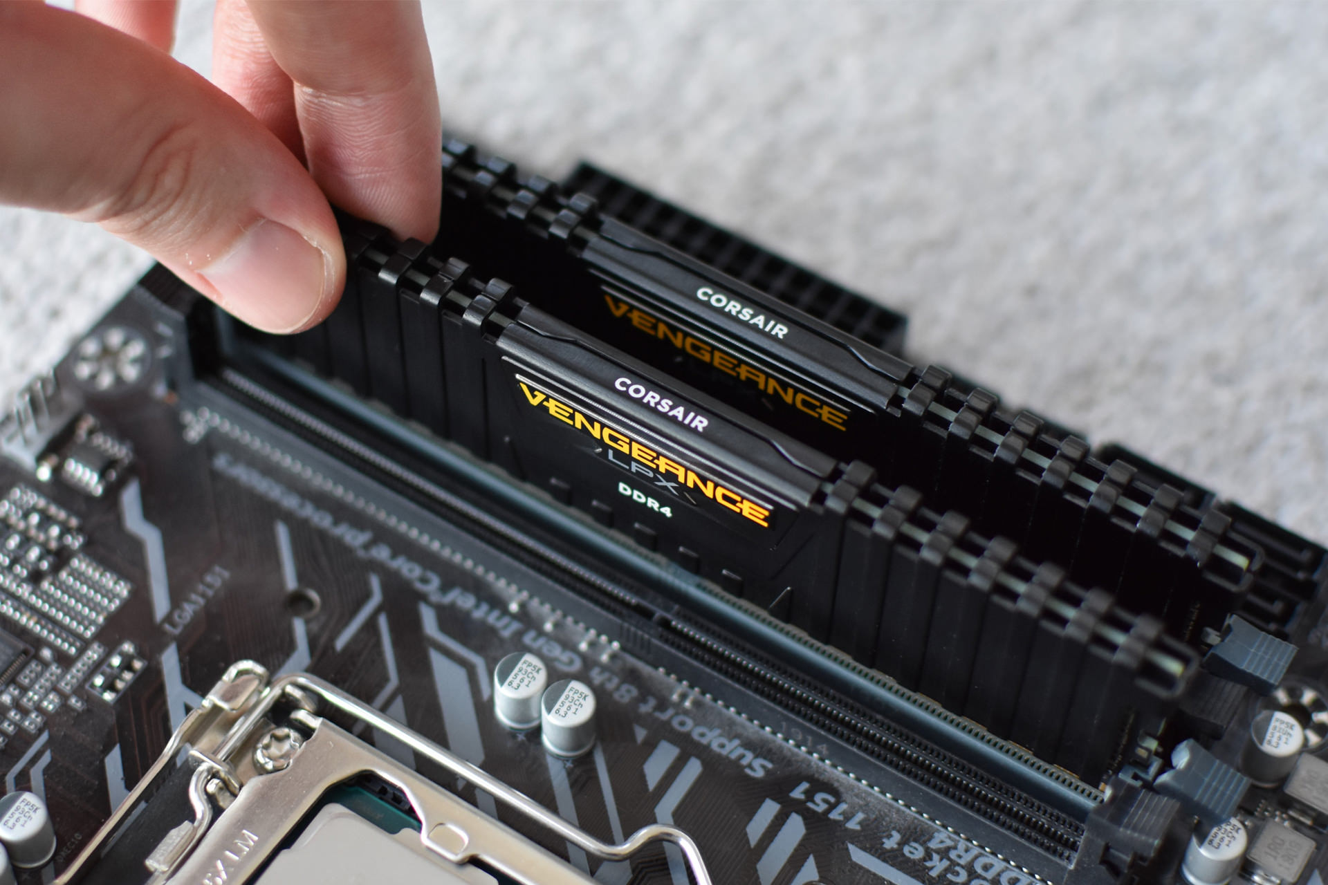 پژوهشگران برای رایانش درون‌حافظه‌ای (in-memory computing)، کد پایتون ...