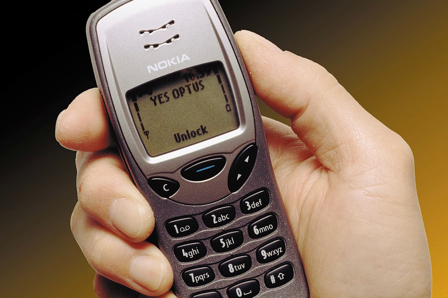 گوشی نمادین نوکیا پس از سال‌ها برمی‌گردد - زومیت