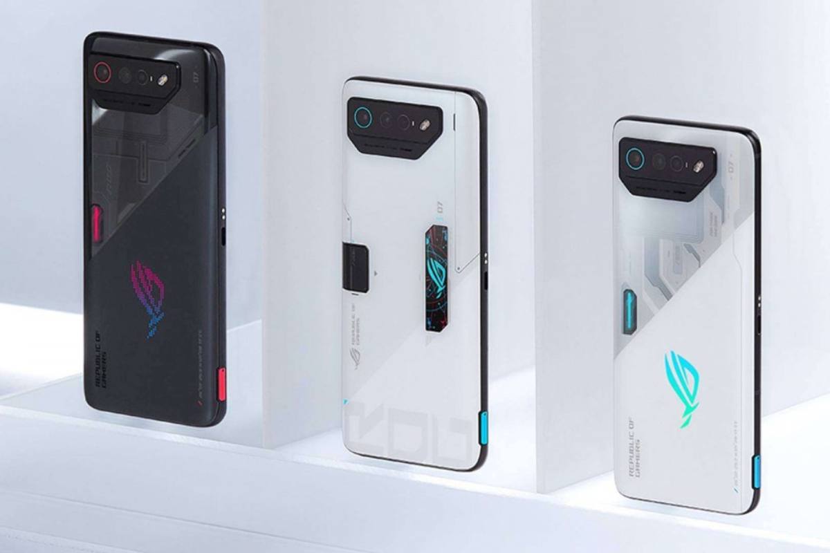 تماشا کنید: مقاومت ایسوس ROG 7 Ultimate در برابر خم‌شدن، خط‌وخش و شعله ...